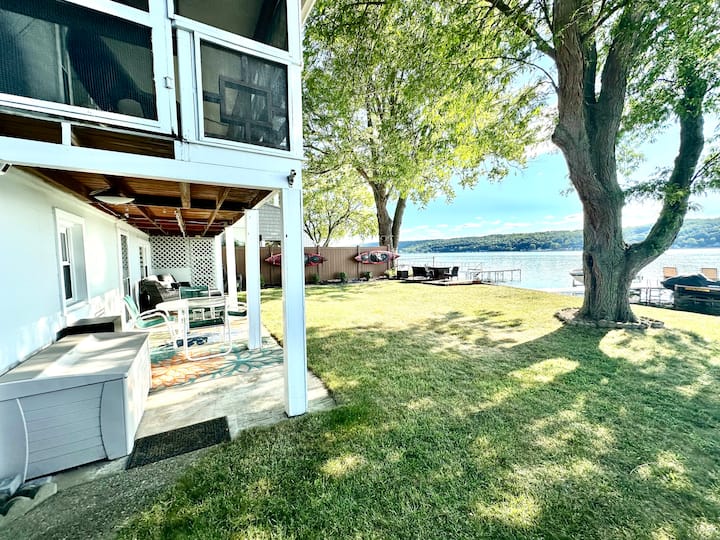 Spencer Lakeside Retreat On Conesus Lake - Livonia, NY
