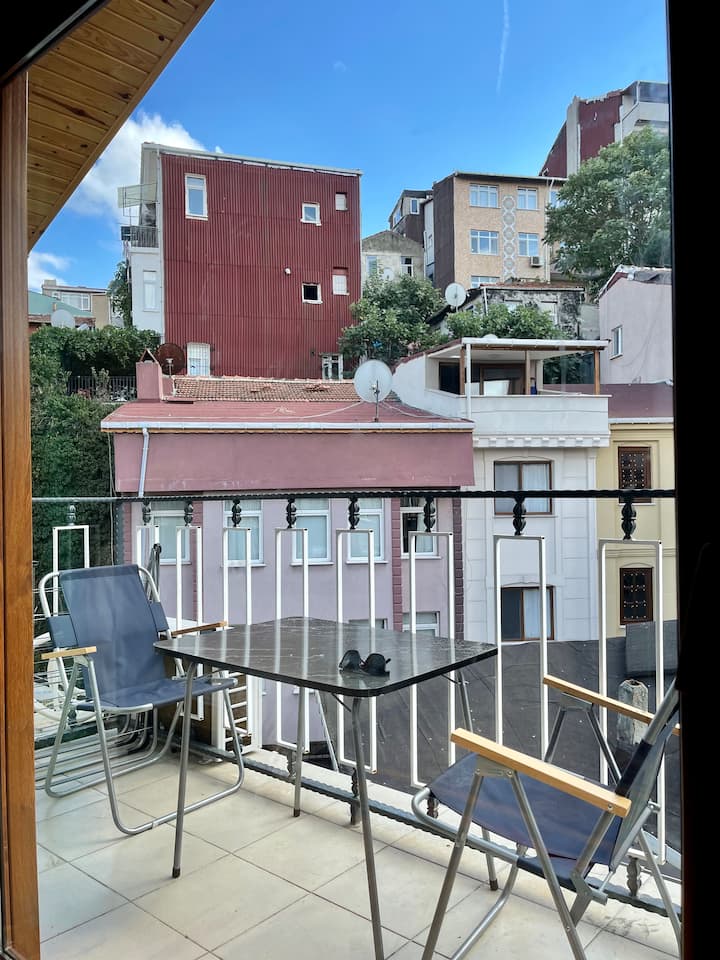 Cosy House 4 Bedrooms & Terrace - Fatih