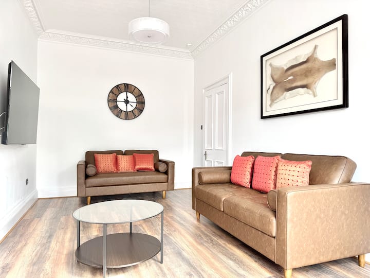 Spacious 2 Bedroom Apartment In Central Edinburgh - Edimburgo
