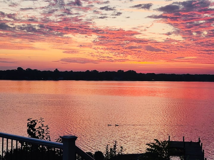 Spartan Lake House On Lake Lansing - East Lansing, MI