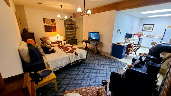 Alaxander G. Clark Suite - Wildcat Den State Park, Muscatine