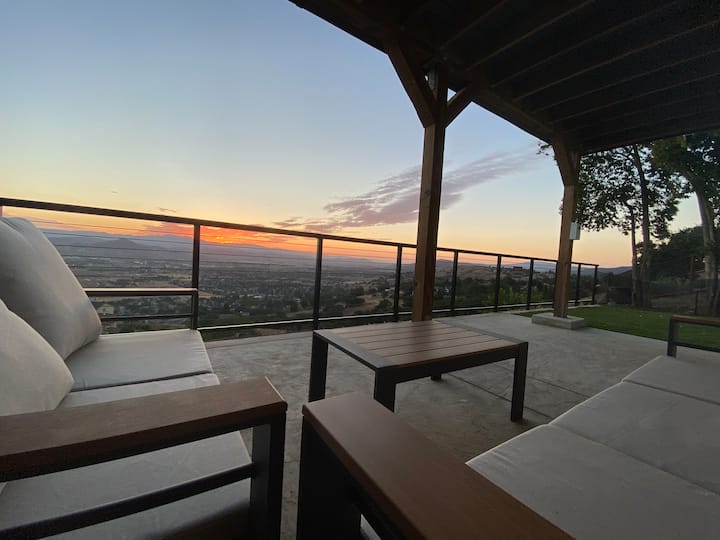 Scenic Studio Suite With Panoramic Views - Morgan Hill, CA
