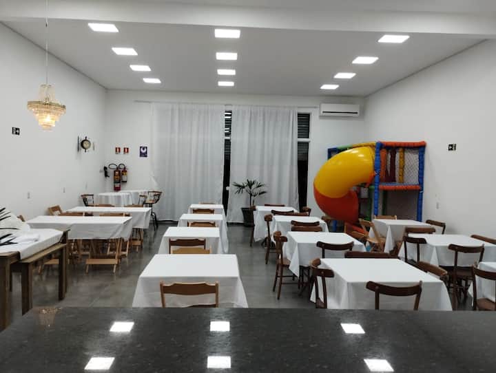 Salão De Festas, Para Até 50 Convidados - Canoas