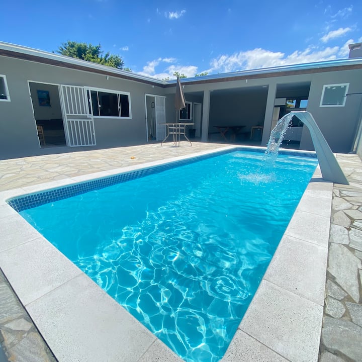 Amplo Espaço E Piscina! - Matinhos