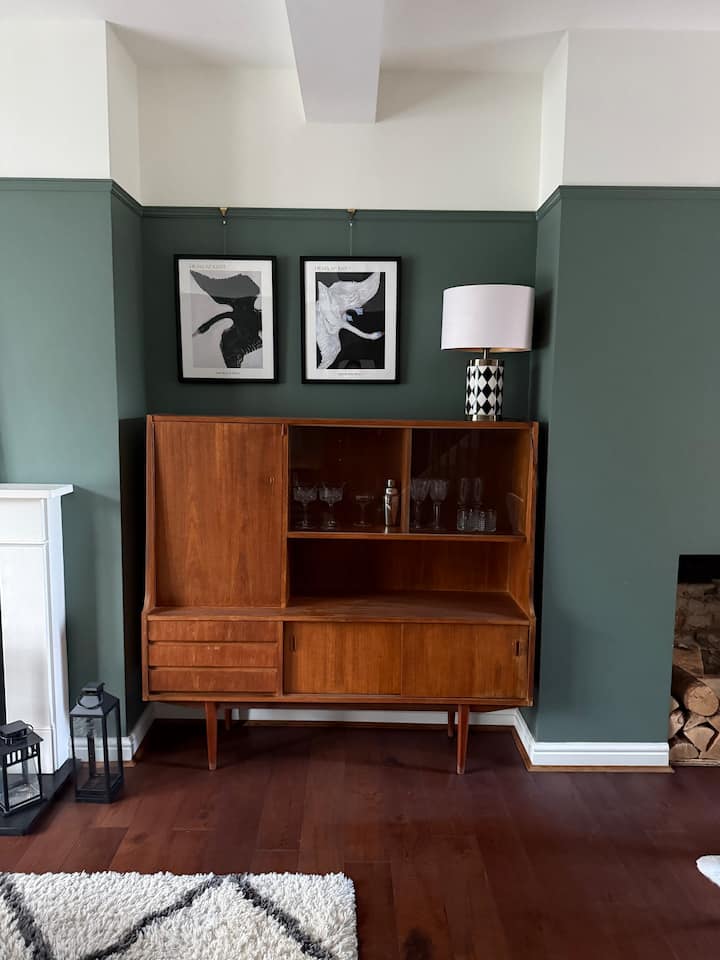 Cosy & Spacious Dog Friendly 3 Bed House W Garden - Ilford