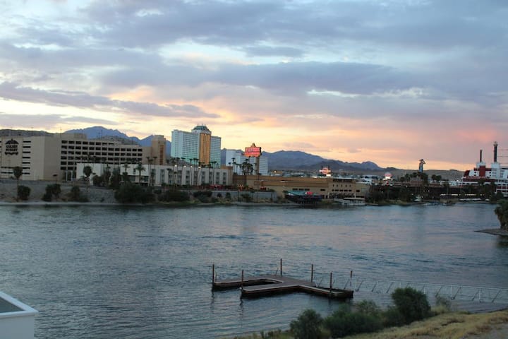 Monthly Snowbird Riverfront Condo-30 Day Minimum - Bullhead City, AZ