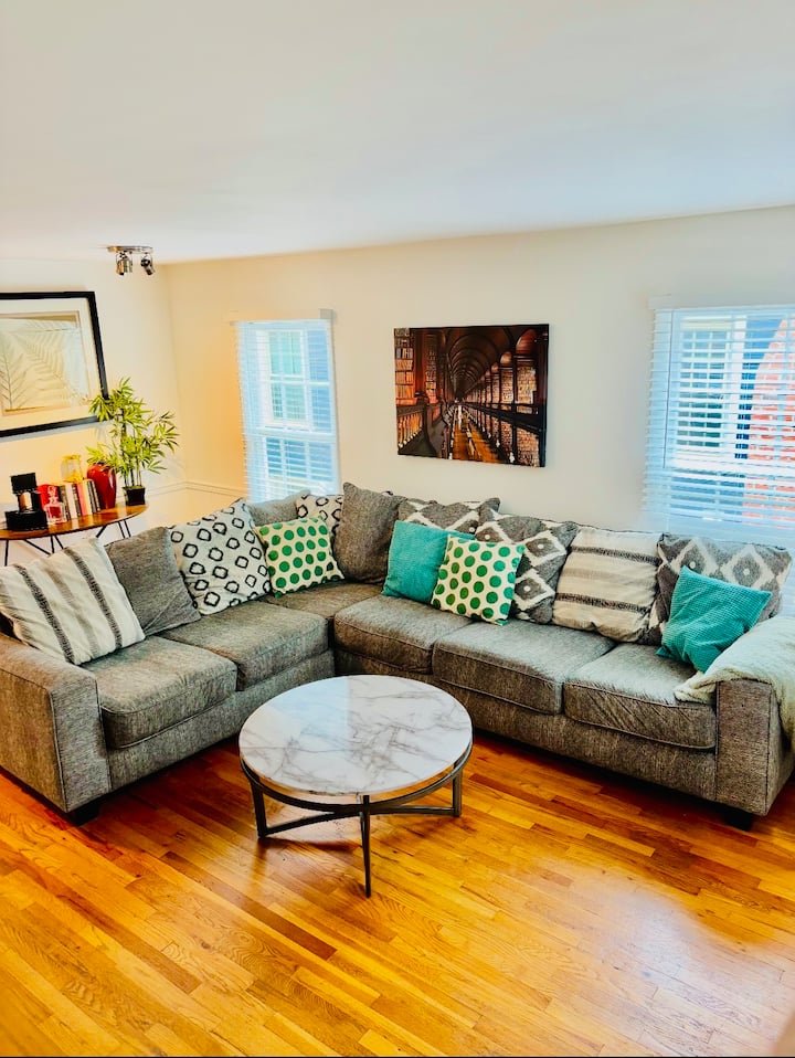 Midtown House | Walk To Park, Fire Pit, Sleeps 14 - Atlanta, GA