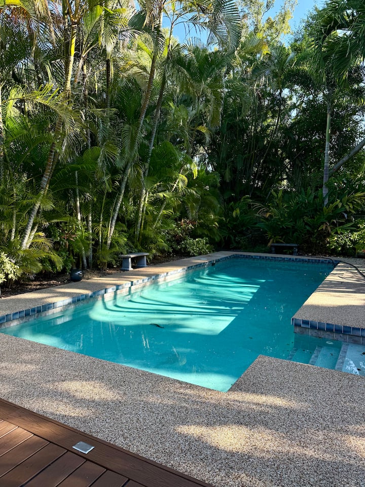 Tropical (Heated) Pool~best Location In Sarasota! - Sarasota