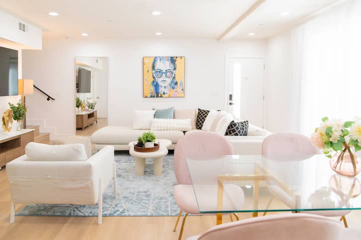 Luxury House 3-level 4-bedroom, Patio+free Parking - Culver City