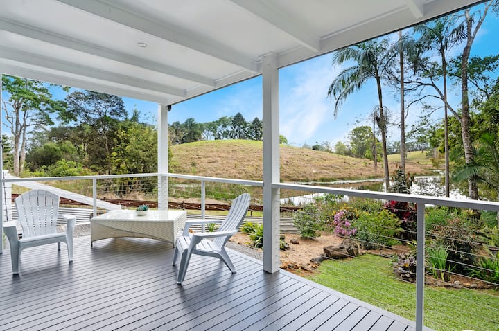 Stanley House By The Lake At Booroobin - 말레니