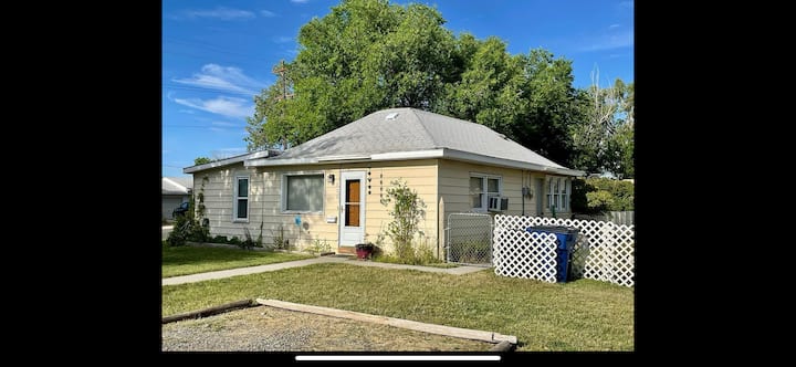 Mid Century Modern House - Wind River Hotel & Casino