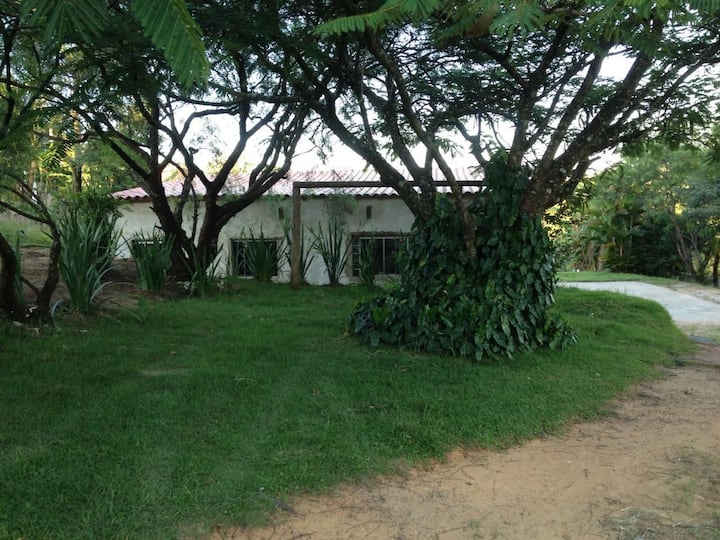 Chacará Em Itu -Sp Km75 - Itu