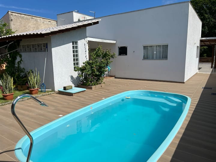 Casa Com Piscina Até 10 Pessoas - Guaratuba