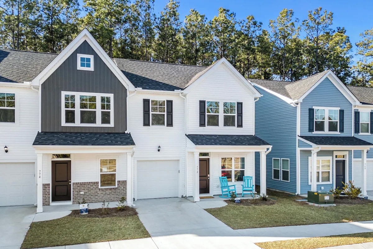Calabash Hideaway – Maison de ville moderne près de la côte - Maisons à ...