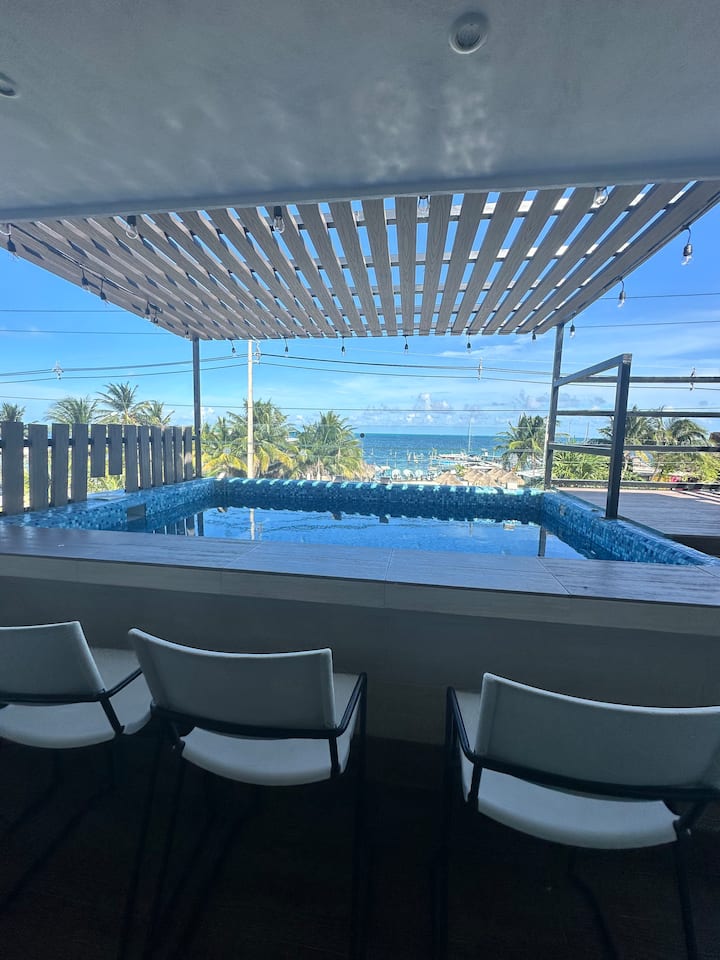 Casa Con Con 7 Recámaras Y Baño Frente Al Mar - Cancún