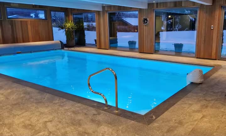 Studio Skis Aux Pieds, Piscine, Sauna - Megève
