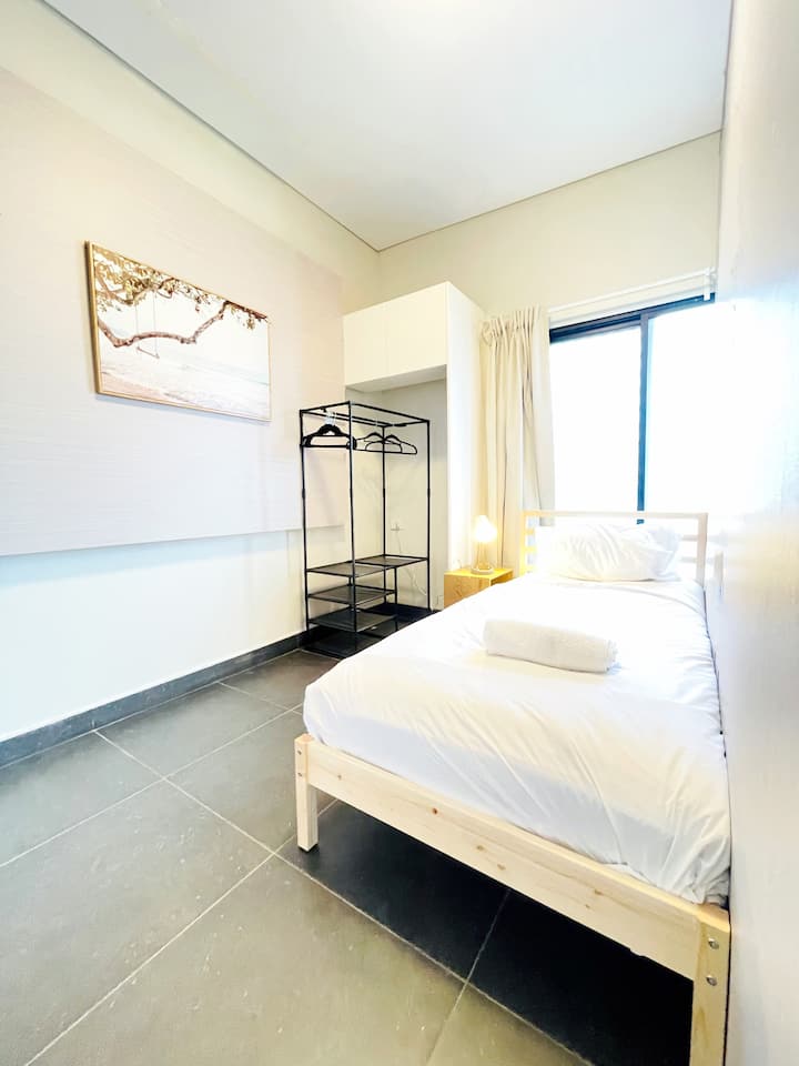 优雅舒适的单人房    现代化新装修 - North Shore