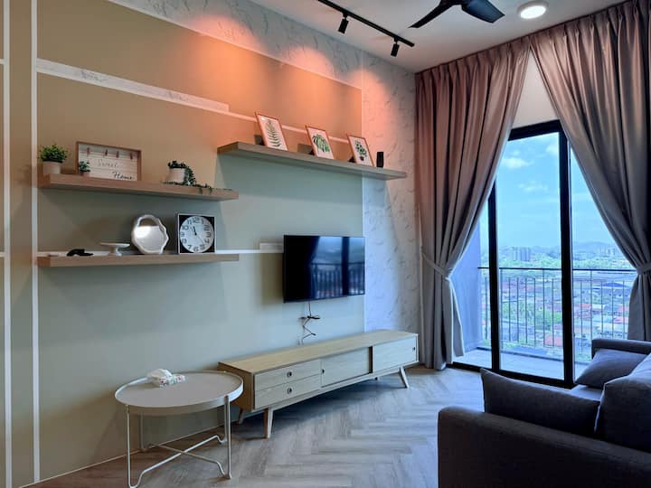 Upton 2r1b Cozy Stay | 4pax @10b2 - Kuching
