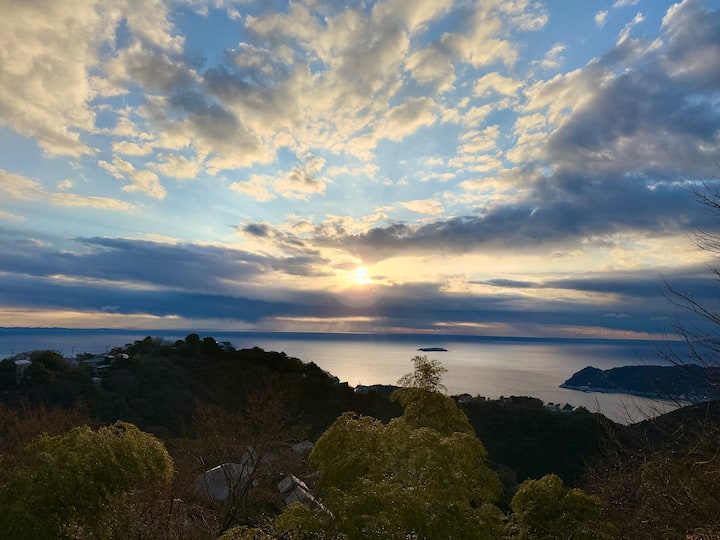 Sunrise Ocean View Inn For Long-term Stays - Atami