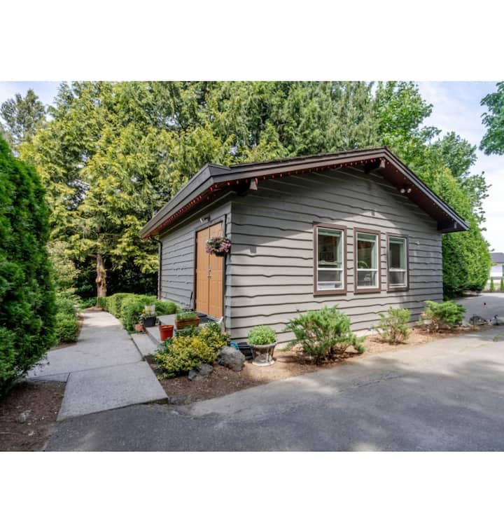 Maple Lane Carriage House - Abbotsford