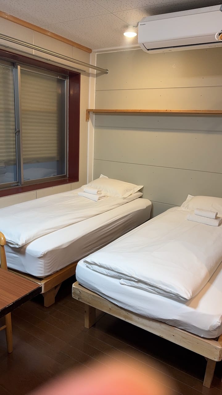 31近東京新宿、晴空塔、浅草橋、秋葉原、上野商业街居酒屋。含厨卫的单独整套套房可做饭距駅12分钟 - Tokyo