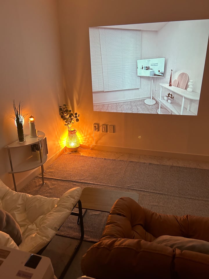 °성심당,대전역도보
°한화볼파크앞°구글Tv°빔
°소제동°몽심°오월드
°2~4인숙소°무료주차 - Daejeon