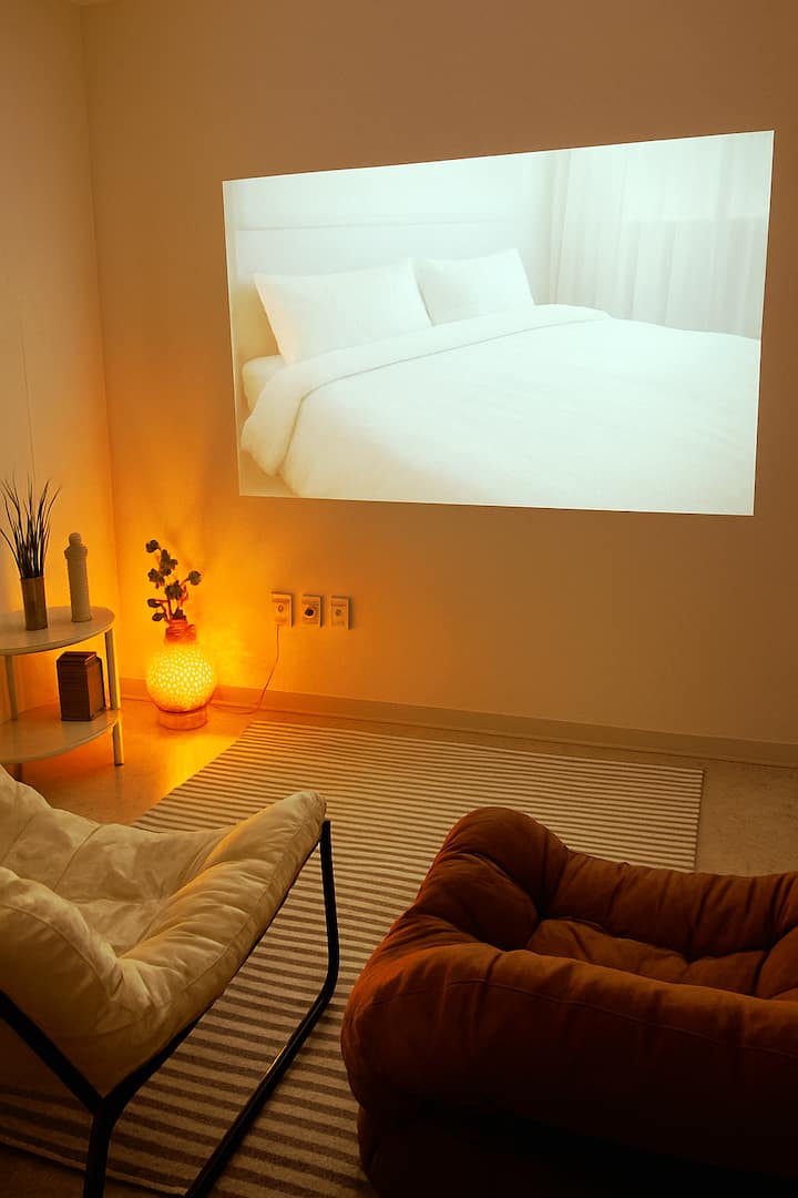 °성심당°몽심°대전역
°한화볼파크°구글Tv°빔
°소제동°오월드°여행
°2~4인숙소°무료주차 - Daejeon