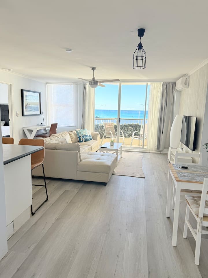 Gold Coast Surf View With Parking, Pool, Lift - Surfers Paradise