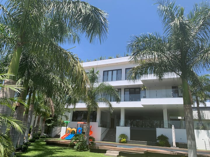 Espectáculo De Casa - Tequesquitengo