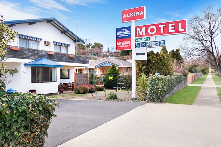 Alkira Motel - Room 14 - Cooma