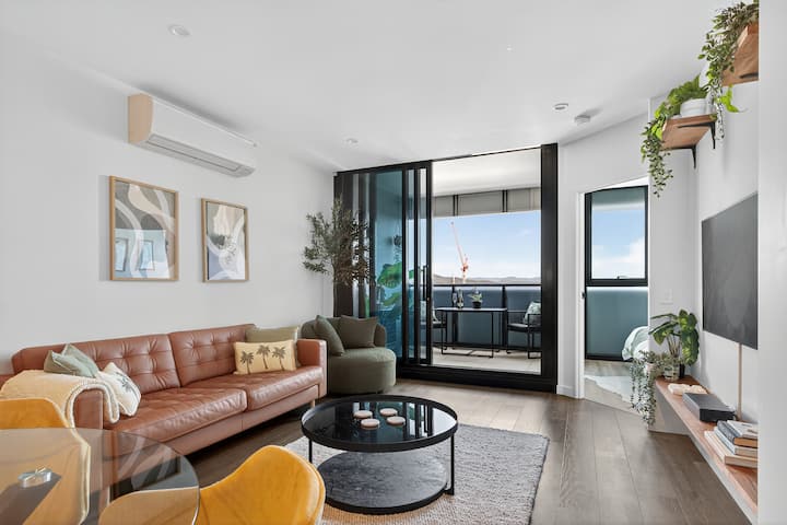 Stylish 2br Apartment In The Heart Of The Valley - Newstead