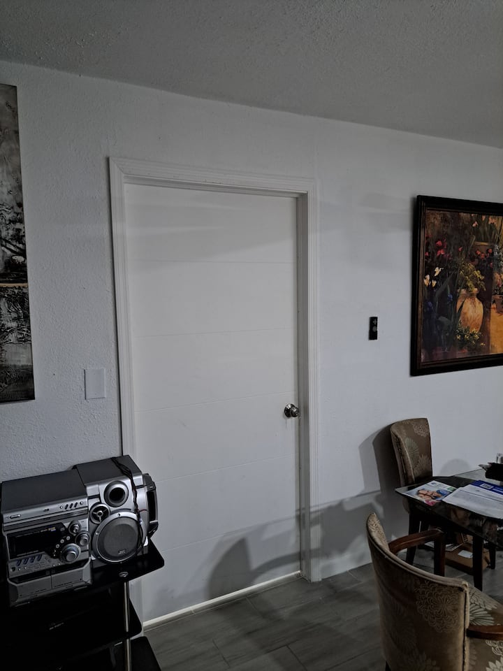 Spacious Private Suite – Comfort + Privacy - Boynton Beach, FL