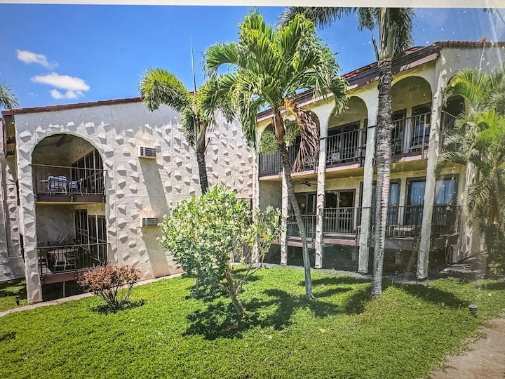 Family Friendly Large 2 Bedroom Condo - Kihei, HI