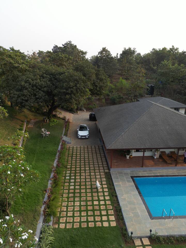 3br Luxury Pool Villa W/ Large Lawn | Pet Friendly - Kolad
