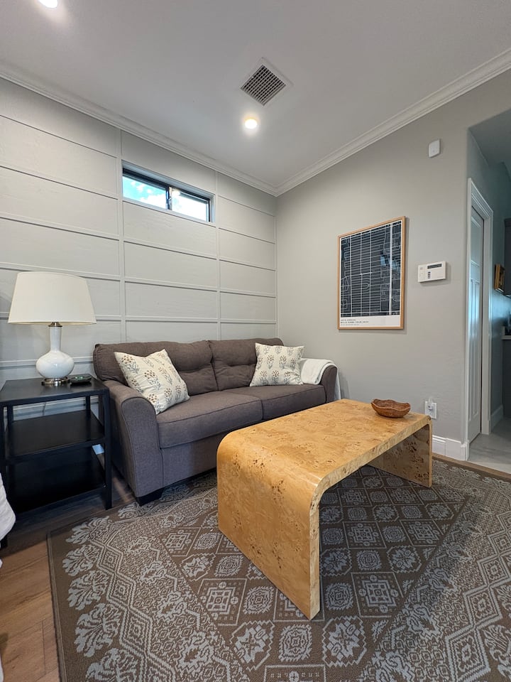Walk To Lightrail. Private Suite. - Phoenix, AZ