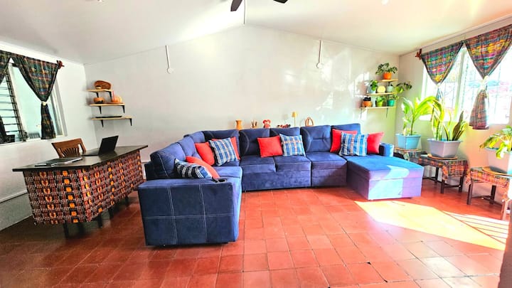 Starlink, New Beds, Full Kitchen, Awesome Patio - Parramos