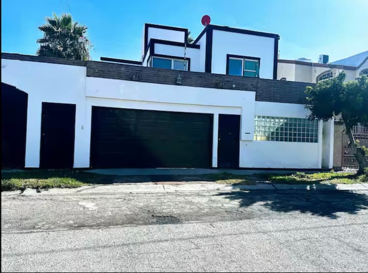 Luxury Sea View. Swimming Pool, Jacuzzi, Roof. - Tijuana