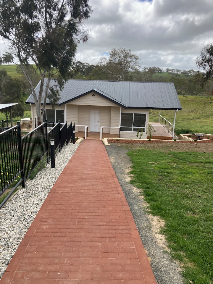 Carlisle Alpaca Farm Stay Cottage Escape - Woodside