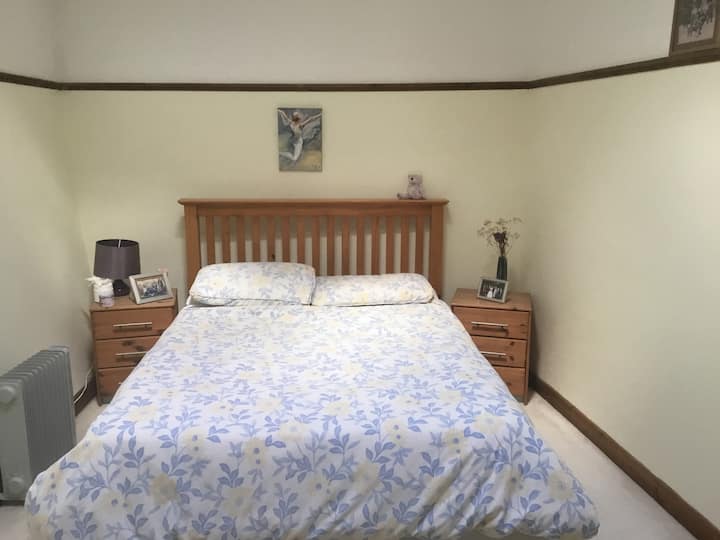 A Cosy Cottage In Haslemere. Ideal For Walkers. - Frensham Great Pond