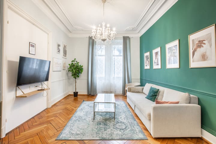 ~Suite Deluxe #1 Royauté Jacuzzi, Mulhouse Centre~ - Mulhouse