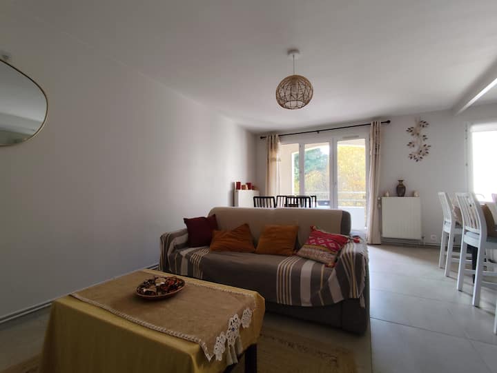 T2 Calme Et Lumineux, Proche Centre-ville Et Tram - Tours