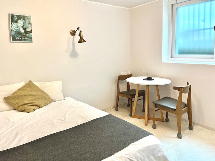 Affordable Private 2 Rooms Apartment In Gangnam - Seoul