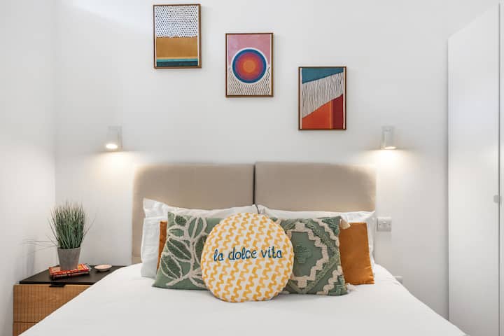 Seascape: Cozy 1-bed, Free Parking, Long-term Stay - Eastbourne