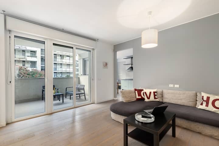 A Due Passi Dal Centro | Santa Giulia | Metro M3 - San Donato Milanese