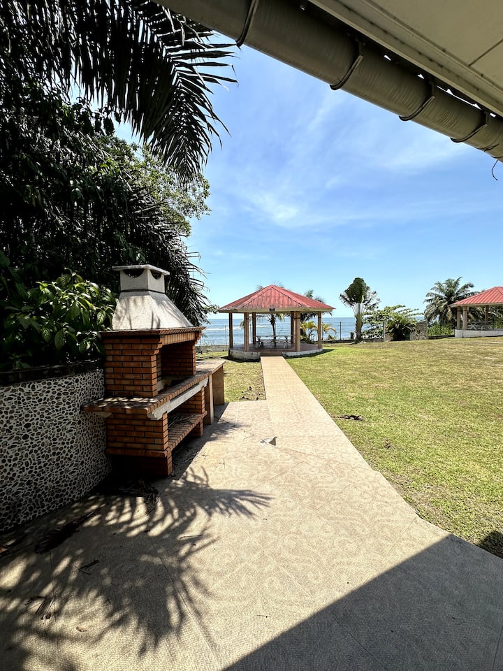 La Grande Marée, Cap Esterias - Gabon