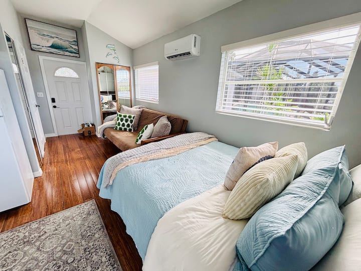 Waterfront Venice Fl Coastal Charm Suite - Venice, FL