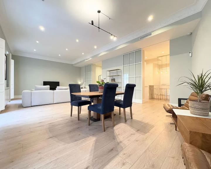 Ruim En Charmant Appartement Met Uitzicht - Ámsterdam