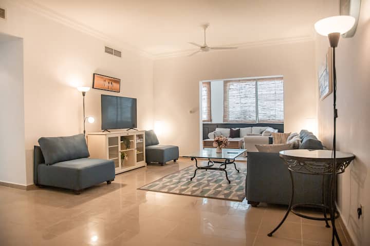 1bhk Apartment With Breathtaking Pool And Sea View - Ras Al-Khaimah