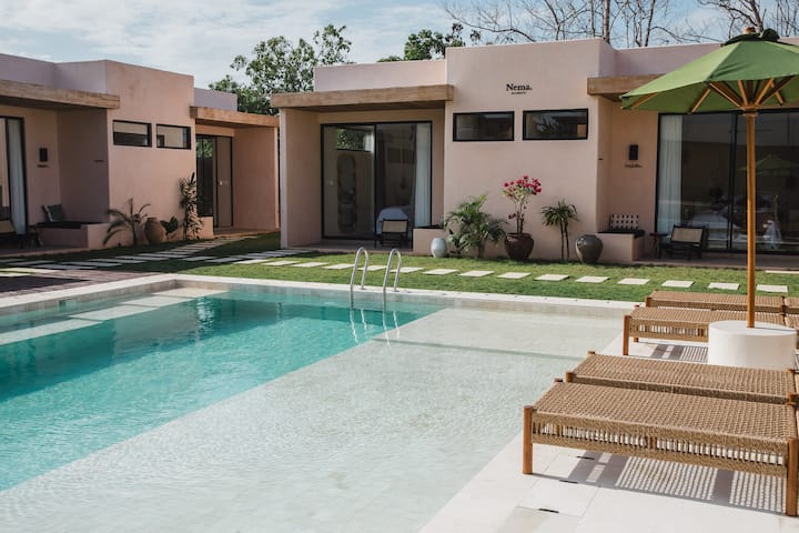 Nema Uluwatu • Poolside, 1 Min To Thomas Beach - Australia