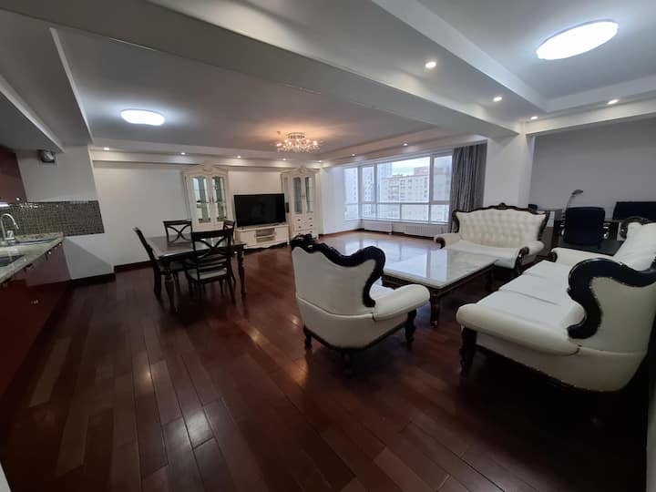 City View Comfort, 4br, 2.5ba Apartment, Spacious - Ulaanbaatar